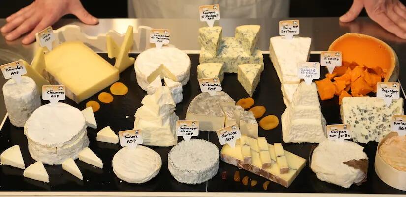 Comment composer son plateau de fromages